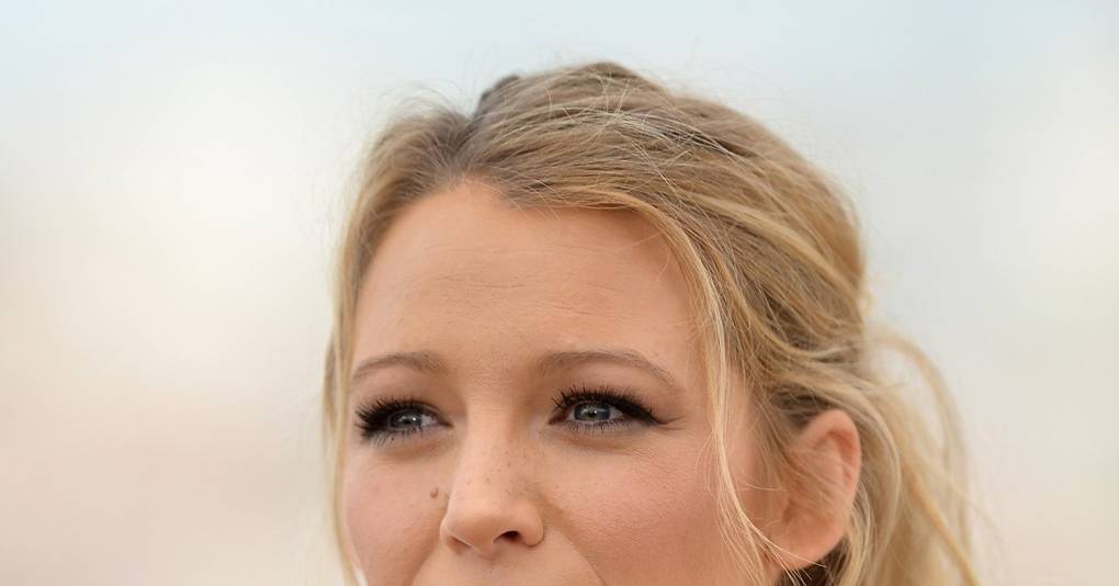 Blake Lively Makeup & Hair How To | British Vogue