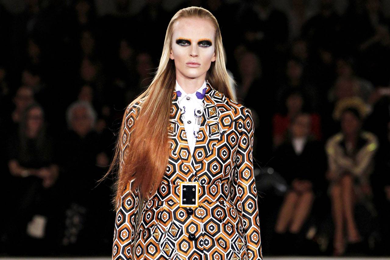 The Prada Parade - Most Iconic Catwalk Moments Looks And Accessories ...